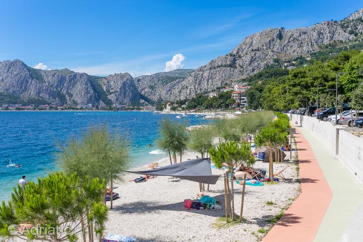 Plage: Brzet, Omiš - Omiš | Les meilleures plages en Croatie | Adriatic.hr