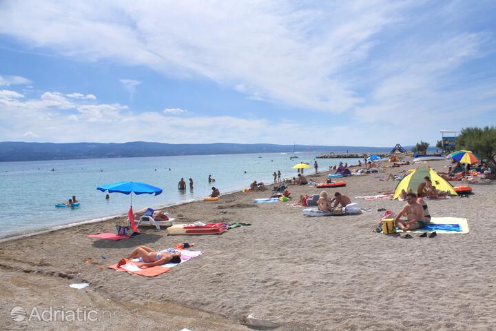 Beach: Galeb, Omiš - Duće | The best beaches in Croatia | Adriatic.hr