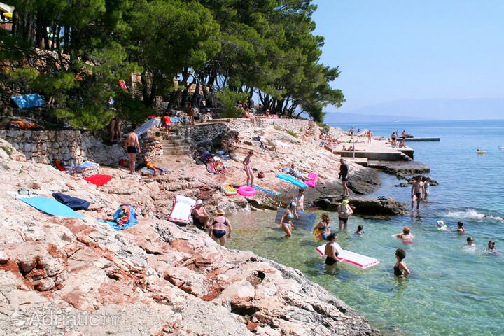 Beach: Fontana, Hvar - Jelsa | The best beaches in Croatia | Adriatic.hr