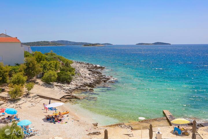 Plaża: Beach Rtic, Rogoznica - Zečevo Rtić | Najlepsze plaże w ...