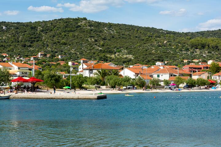 Plaża: Vinišće, Trogir - Vinišće | Najlepsze plaże w Chorwacji ...