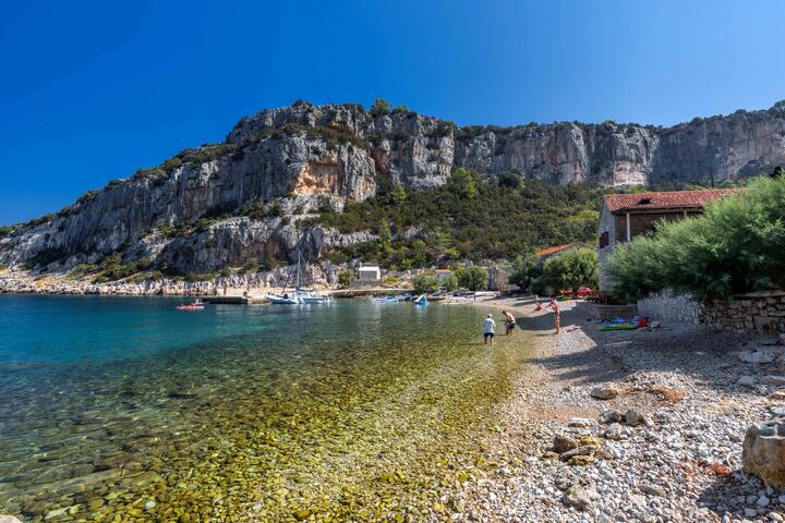 Plaża: Velika Stiniva, Hvar - Vela Stiniva | Najlepsze plaże w ...