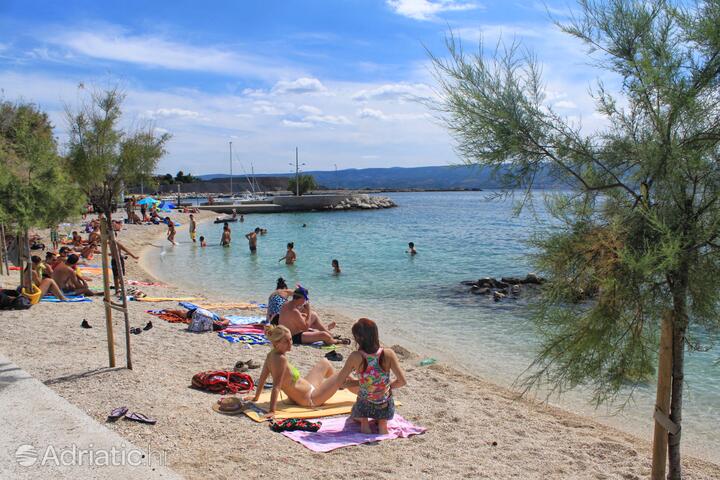 Пляж: Dugi Rat, Omiš - Dugi Rat | Лучшие пляжи в Хорватии | Adriatic.hr