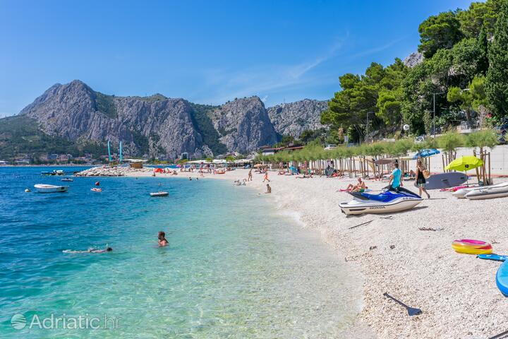 Strand: Brzet, Omiš - Omiš | Die besten Strände in Kroatien | Adriatic.hr