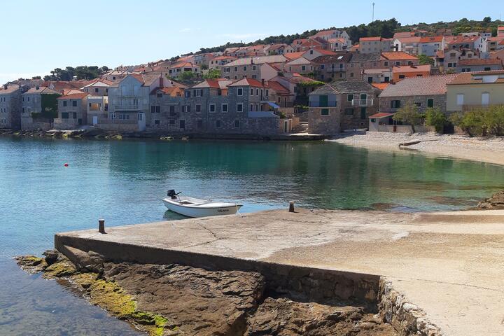 Beach: Balatura, Brač - Postira | The best beaches in Croatia | Adriatic.hr