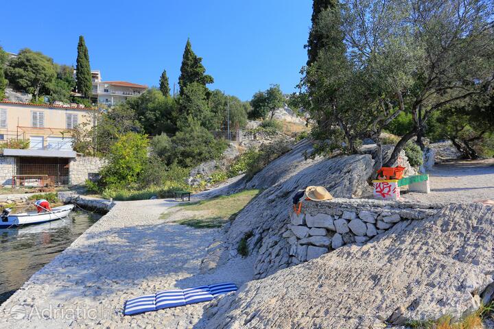 Strand: Saldun, Trogir - Trogir | Die besten Strände in Kroatien ...