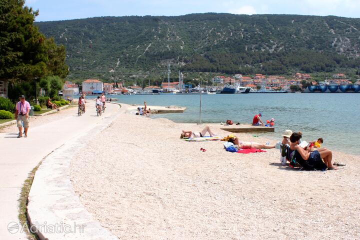 Strand: Melin, Cres - Cres | Die besten Strände in Kroatien | Adriatic.hr