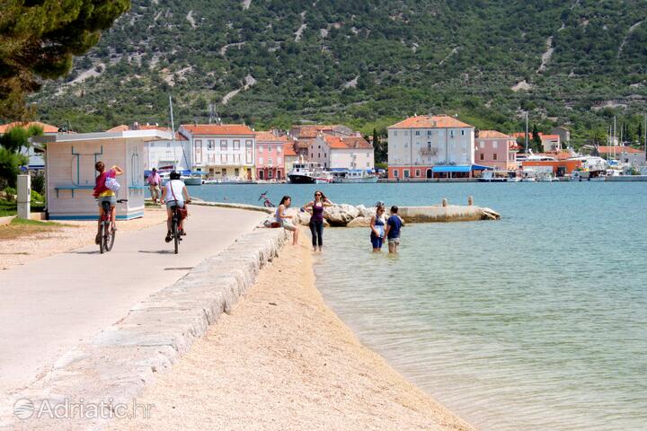 Strand: Melin, Cres - Cres | Die besten Strände in Kroatien | Adriatic.hr