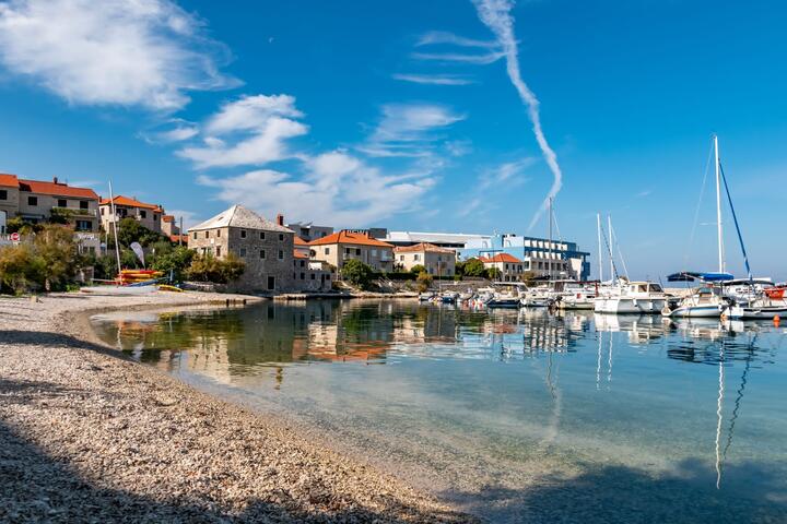 Postira, Otok Brač - Vodič kroz Hrvatsku | Adriatic.hr