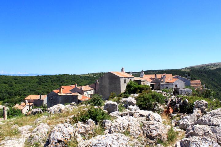 Valun, Island Cres - Croatia guide | Adriatic.hr