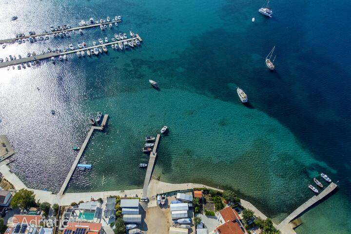 Kampor, wyspa Rab - Przewodnik po Chorwacji | Adriatic.hr