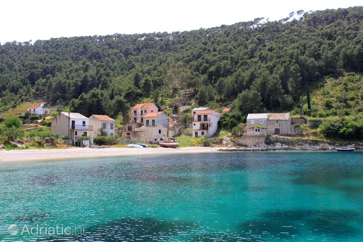 Stiniva (Brusje), Sziget Hvar - Horvátországi útikalauz | Adriatic.hr