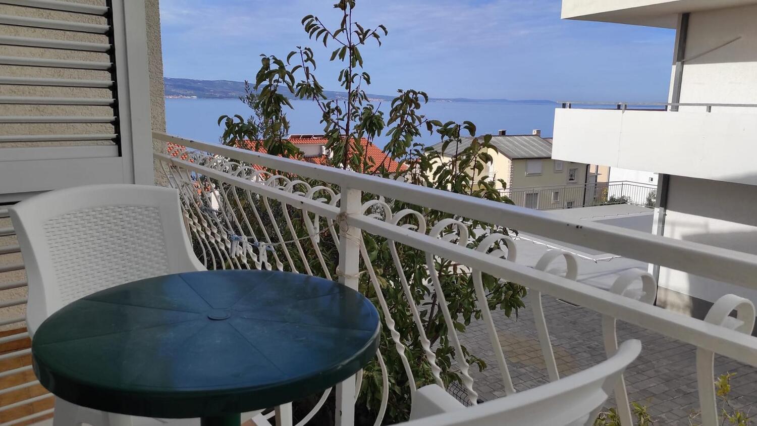 One bedroom apartment with balcony and sea view Nemira, Omiš - A-21054-a - Accommodation Omiš ...